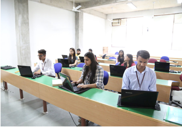 IILM University Greater Noida Images & Videos: Campus Infrastructure ...
