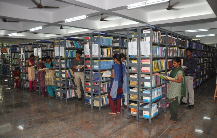 Agni College of Technology Images & Videos: Campus Infrastructure ...