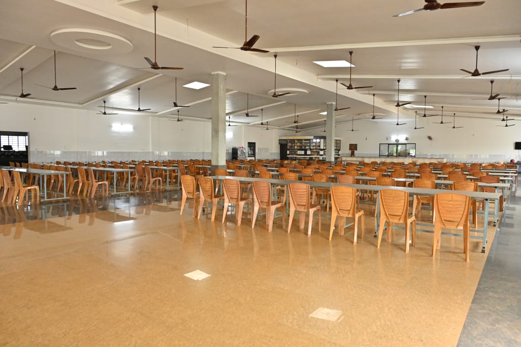 ECR Group of Institutions, Kozhikode, Admission Office Images & Videos ...