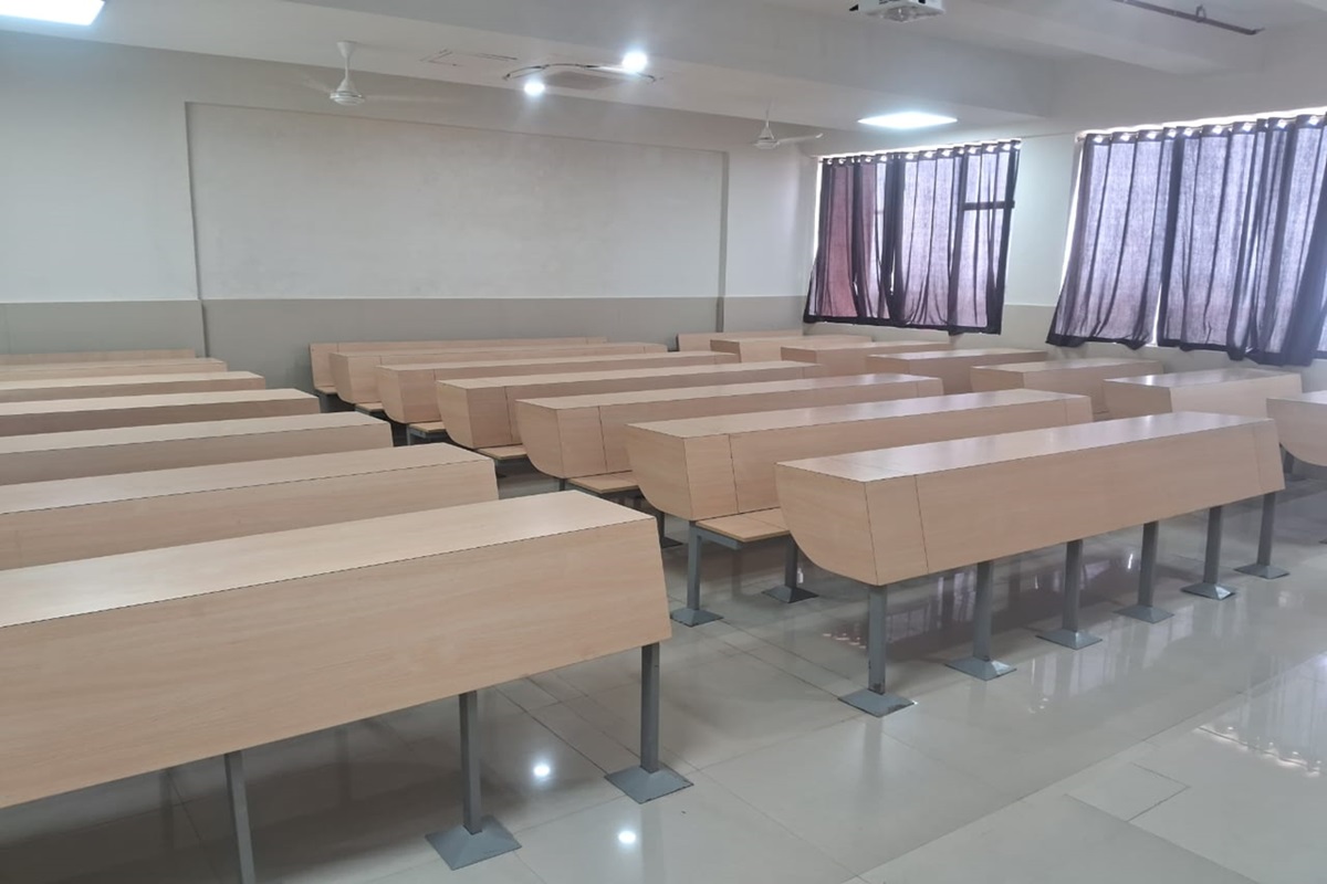 GL Bajaj Noida Images & Videos: Campus Infrastructure, Building, Hostel ...