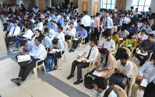 SRM students blessed with amazing placement offers