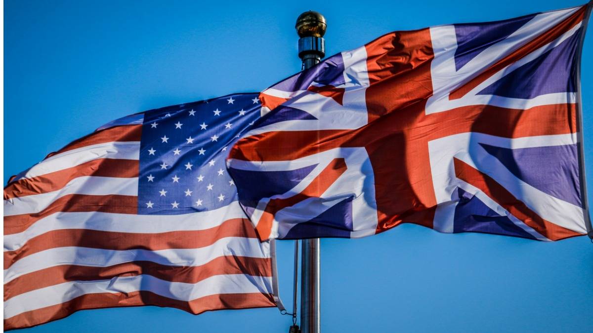 UK vs USA: Which Country is Better for Indian Students?